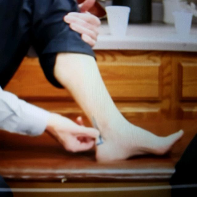 Cyriax Fiction Massage by 𝔻𝕖𝕤𝕖𝕣𝕥 𝔽𝕠𝕩🦊 🌟 - Exercise How-to - Skimble