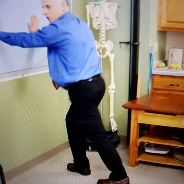 Wall Stretches With Knee Extensions And Flexions by 𝔻𝕖𝕤𝕖𝕣𝕥 𝔽𝕠𝕩🦊 🌟 ...