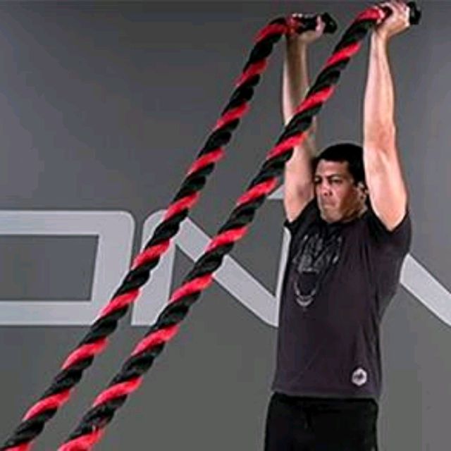 Battle Rope Shoulder Press by Charlotte M. - Exercise How-to - Skimble