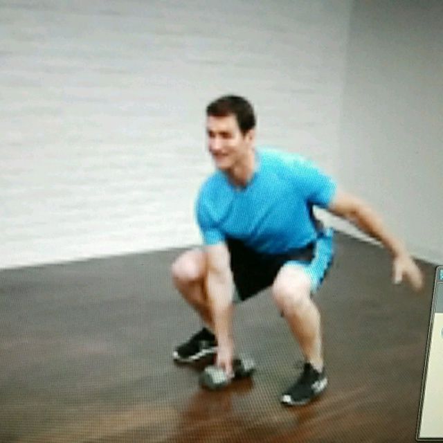 Dumbell single arm alternating clean 通过 Pamela B. - 锻炼方法 - Skimble