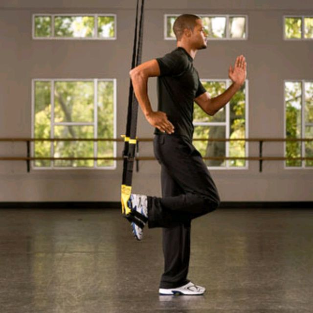 TRX Suspended Lunge by Karina Scheers - Exercise How-to - Skimble
