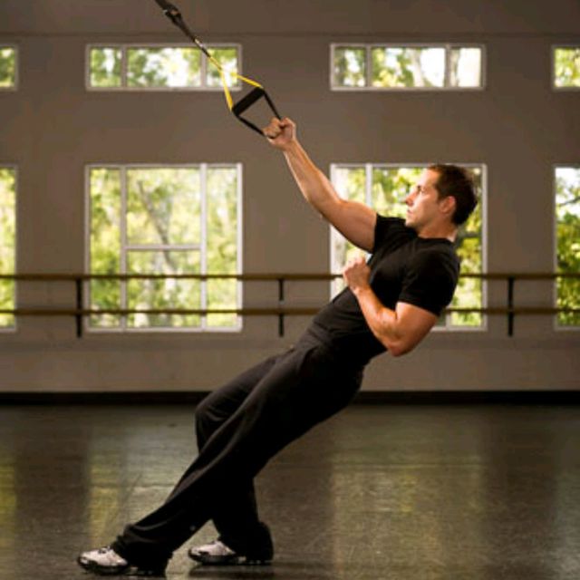 TRX Single Arm Row by Karina Scheers - Exercise How-to - Skimble