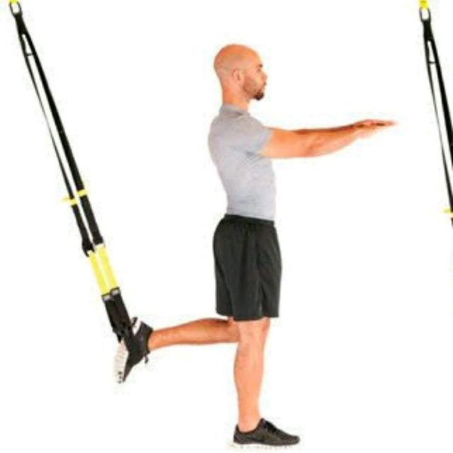 TRX Lunge by Jared H. - Exercise How-to - Skimble Workout Trainer