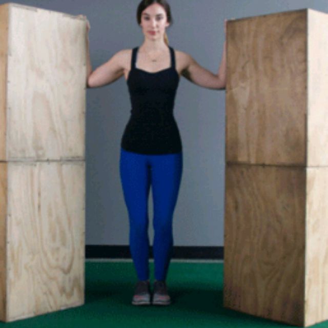 Doorway Stretch Warm Up by 𝔻𝕖𝕤𝕖𝕣𝕥 𝔽𝕠𝕩🦊 🌟 - Exercise How-to - Skimble