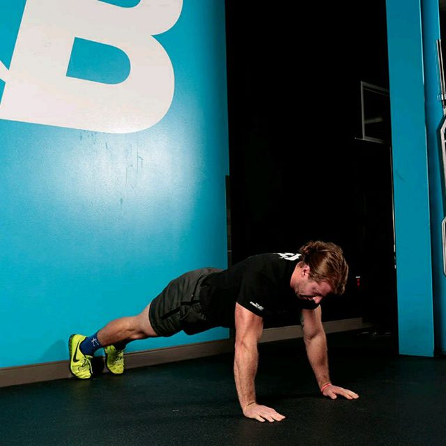 Wall Walks by Alonzo Brown - Exercise How-to - Skimble