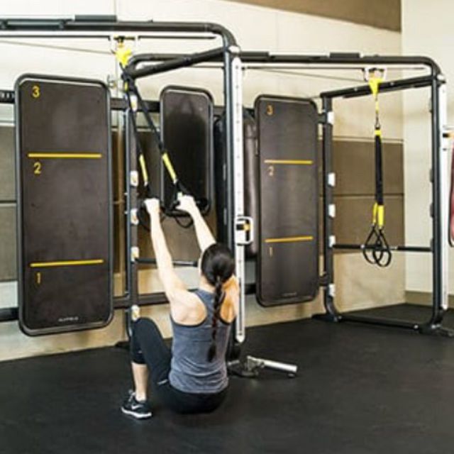 TRX Squat With High Row by Marilena Mousoulidou - Exercise How-to - Skimble