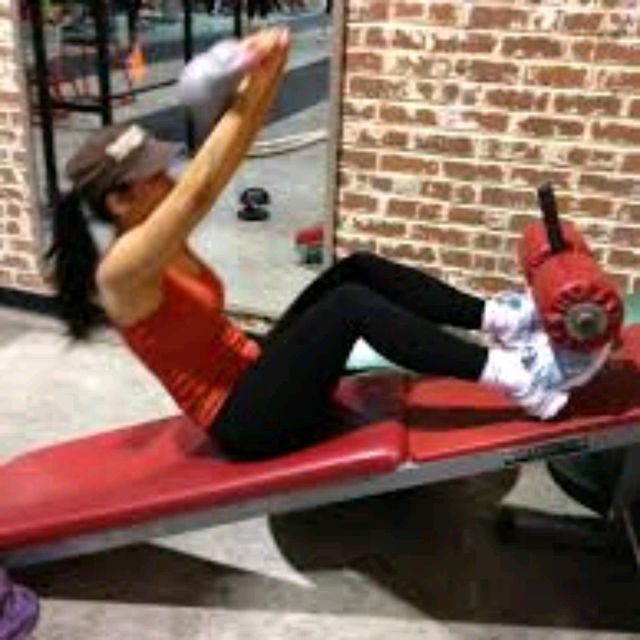 Decline Crunch by Robster C - Exercise How-to - Skimble