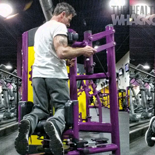 Torso Rotation Machine by Roxxi Franklin - Exercise How-to - Skimble