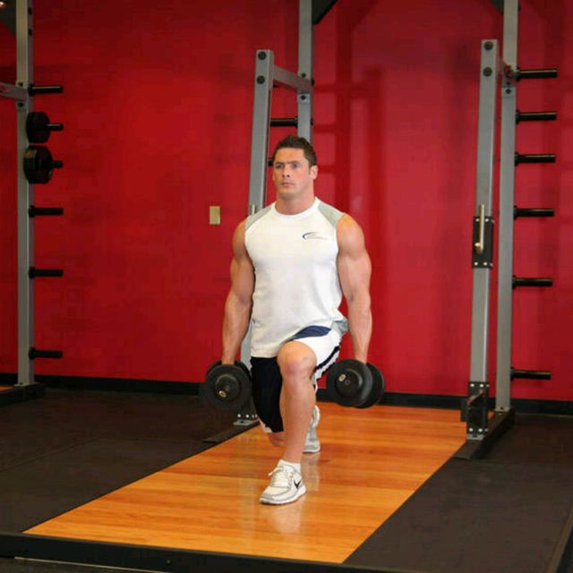 Dumbbell Reverse Lunge by Silas Eisenback - Exercise How-to - Skimble