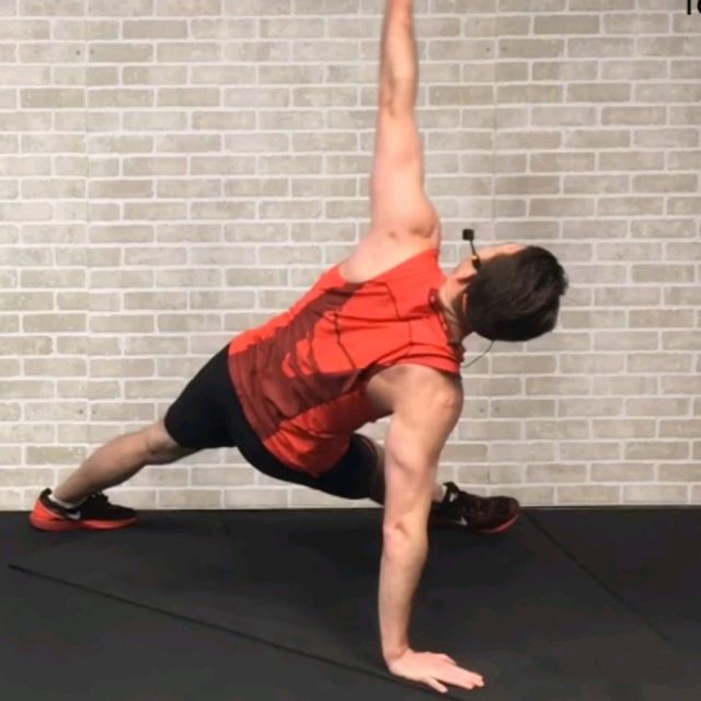 High Plank Kick Thru + T Rotation by Dennis Richardson - Exercise How ...