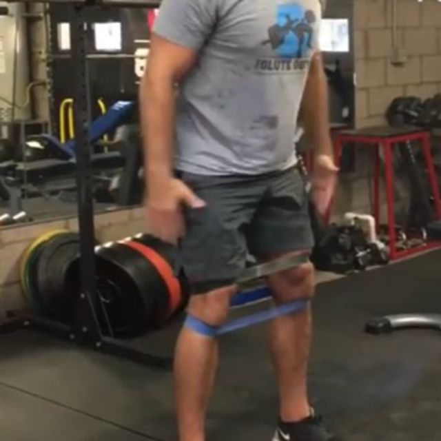 Banded Squats [3 Sec Pause] by 💖 P. - Exercise How-to - Skimble