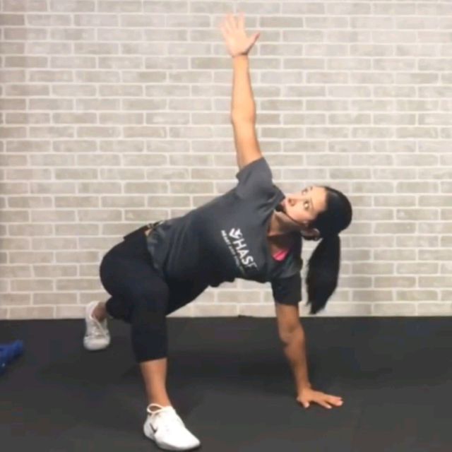 Multi-Planar Lunge & Twist by Dennis Richardson - Exercise How-to - Skimble