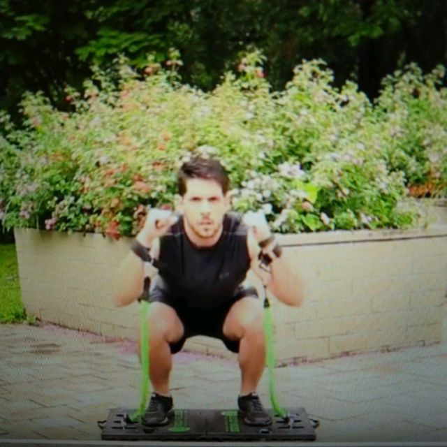 Squat Punch by Chris Stapleton - Exercise How-to - Skimble