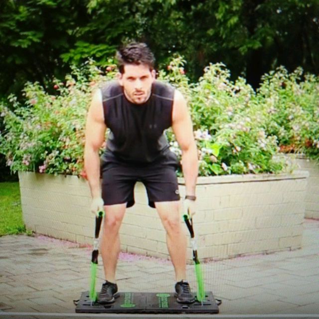 Band Bent Over Rows by Chris Stapleton - Exercise How-to - Skimble