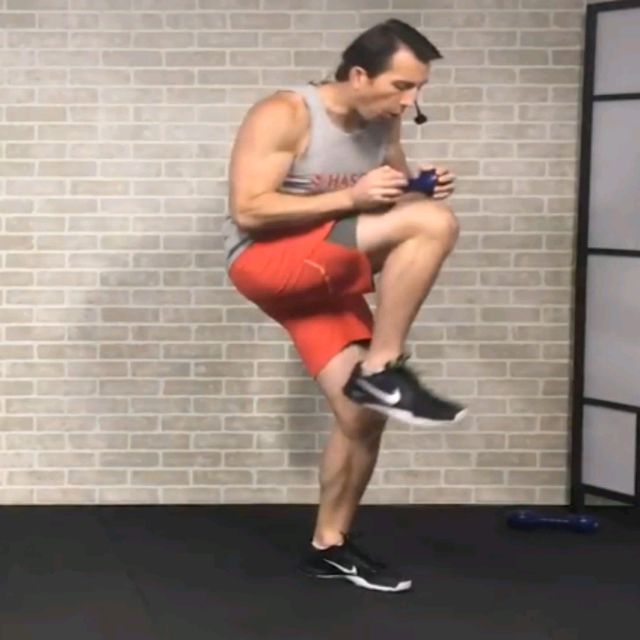 Knee Chops by Dennis Richardson - Exercise How-to - Skimble