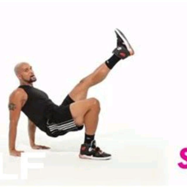 Kickouts by Sonia R. - Exercise How-to - Skimble Workout Trainer