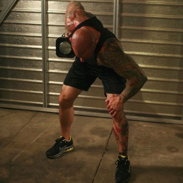 Power Dumbbell Row by Randy Casquejo - Exercise How-to - Skimble