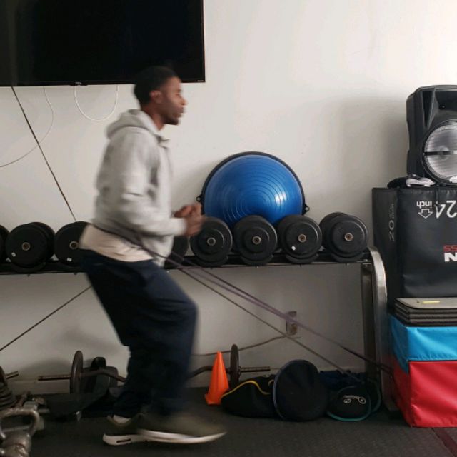 Reverse band walk by Gregory Fontenot - Exercise How-to - Skimble