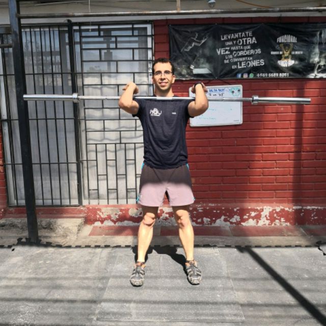 Sentadilla Barra Frontal por Francisco Perez - Ejercicio Cómo hacerlo ...