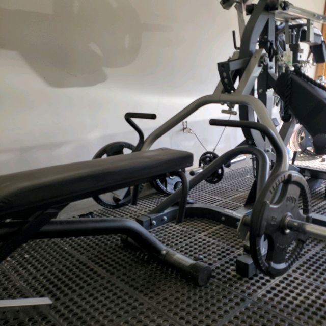 Body Solid Press by William Burnham - Exercise How-to - Skimble