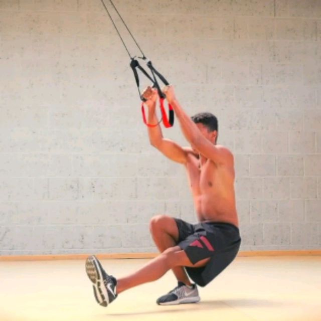 Right Suspension Pistol Squat by Elisabetta Bruno - Exercise How-to ...