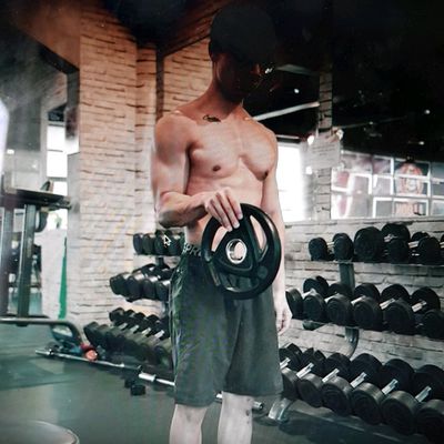 Static Barbell Hold by Trần Minh - Exercise How-to - Skimble