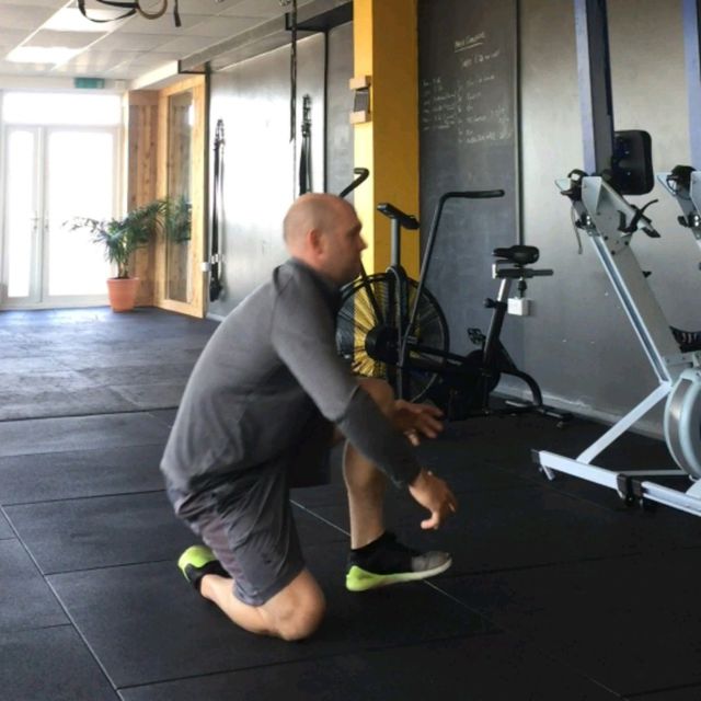 Left No Hands Get Up by Elisabetta Bruno - Exercise How-to - Skimble