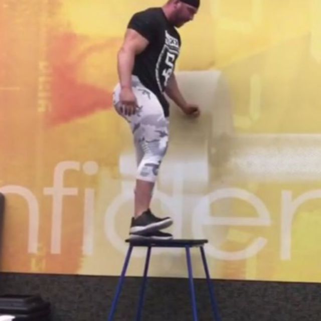 High Box Step Ups With Slow Leg Drop por 𝓐𝓷𝓲𝓽𝓪 🦋 - Ejercicio Cómo ...