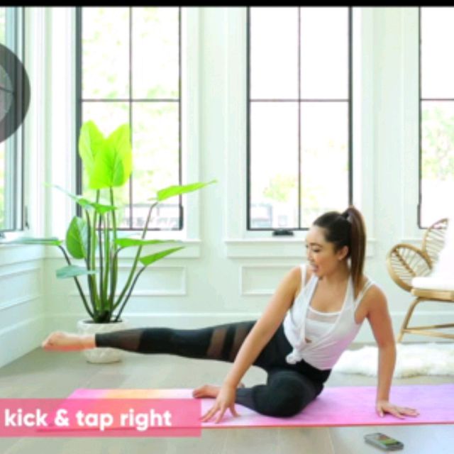 Dancer Kick & Tap Right by Shew F. - Exercise How-to - Skimble