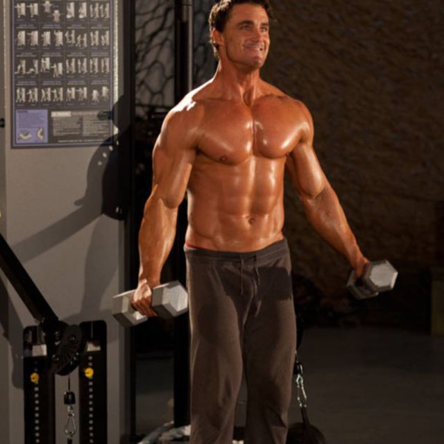 Side Laterals to Front Raise by Nicole T. - Exercise How-to - Skimble