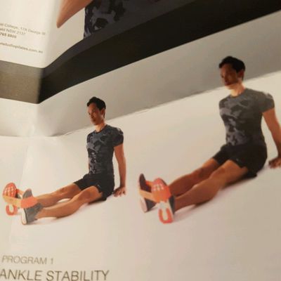 Toe Taps by Amanda S. - Exercise How-to - Skimble Workout Trainer