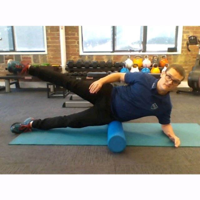 TFL Roll por Bernadette C. - Ejercicio Cómo hacerlo - Skimble