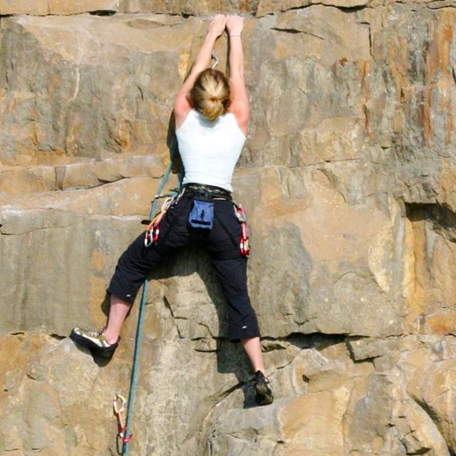 Slow Climb by 𝔻𝕖𝕤𝕖𝕣𝕥 𝔽𝕠𝕩🦊 🌟 - Exercise How-to - Skimble