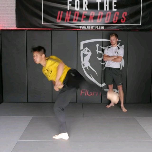 Cheat 720° Hook Kick by Bernadette C. - Exercise How-to - Skimble