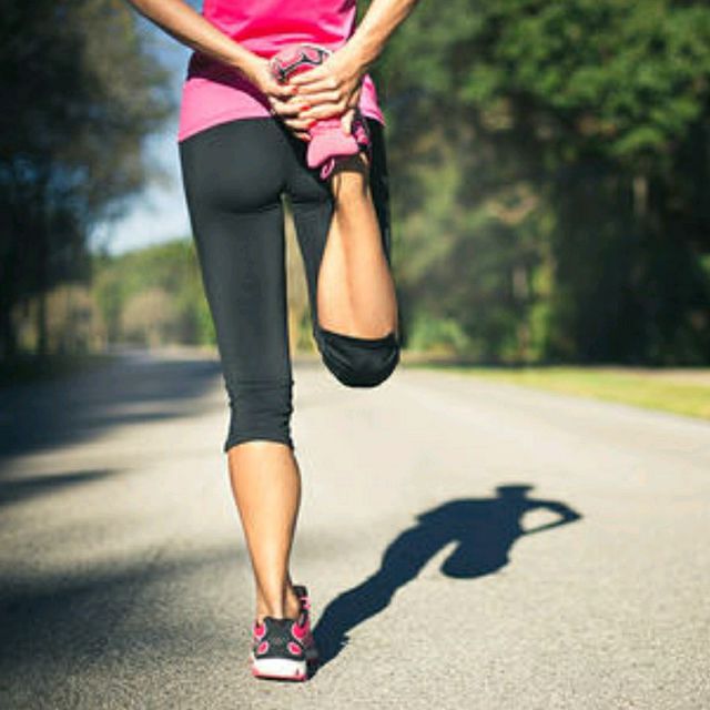 Rear Knee Pulls by Deathly Spectre - Exercise How-to - Skimble