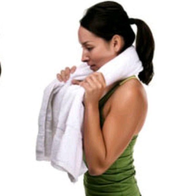 Towel Pull by Alex 🌊. - Exercise How-to - Skimble Workout Trainer