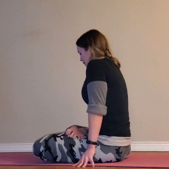 High Bound Locust Lotus by Bernadette C. - Exercise How-to - Skimble