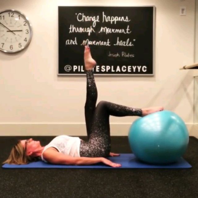 Shoulder bridge: glute and hamstring (left) por Tanya P. - Ejercicio ...