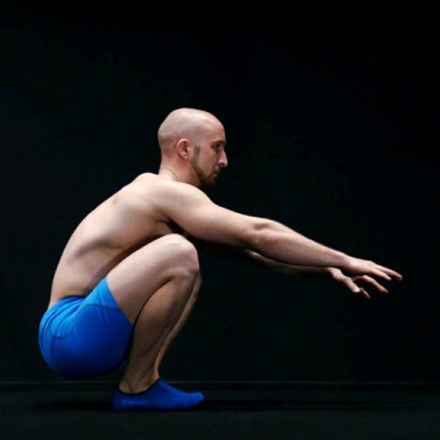 Knee Stance Flow by Alex 🌊. - Exercise How-to - Skimble