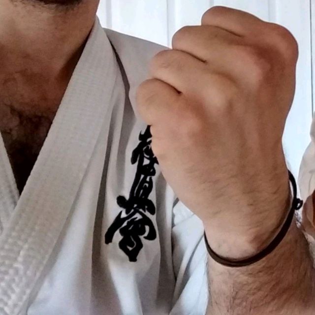 Combate De Calentamiento by Julio Lago - Ejercicio Cómo hacerlo - Skimble