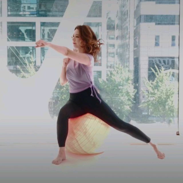 Hand Jumping by Tanya P - Exercise How-to - Skimble