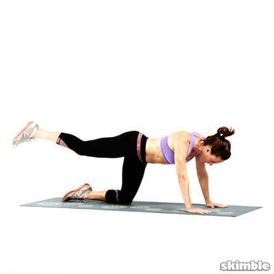 Crunch Combo by Susanne H. - Exercise How-to - Skimble