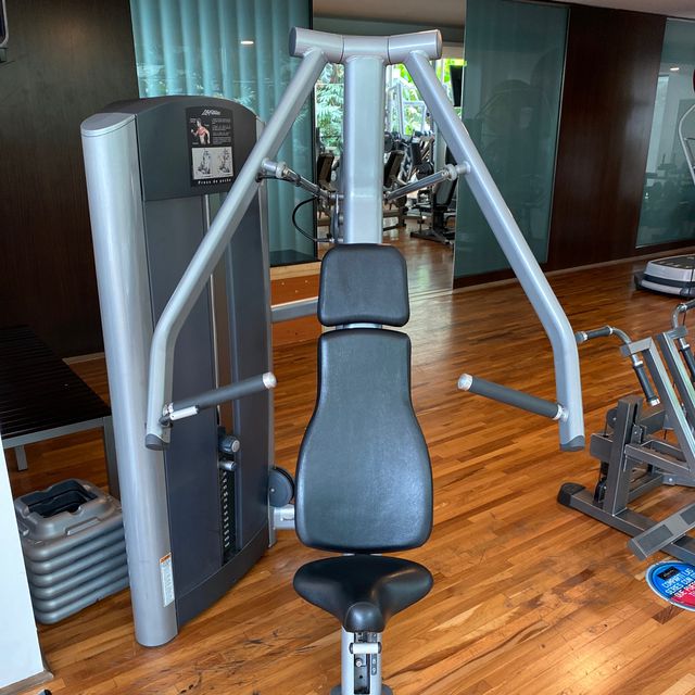 Press De Pecho by Dario Bak - Ejercicio Cómo hacerlo - Skimble