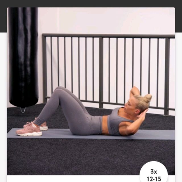 Side Crunch by Elena Plaxienco - Exercise How-to - Skimble