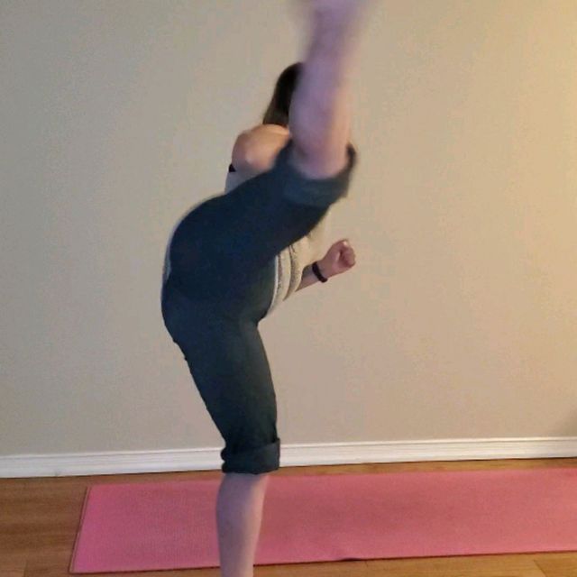 Side Push + High Kick by Bernadette C. - Exercise How-to - Skimble