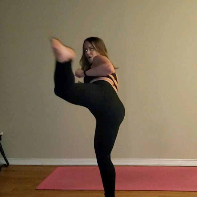 Roundhouse kick - Left • Dollyo Chagi by Bernadette C. - Exercise How ...