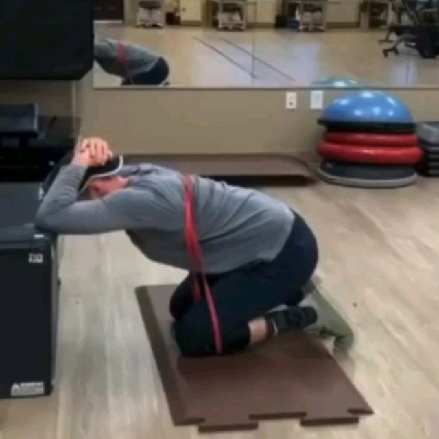 Banded t-spine extensions by Tanya P - Exercise How-to - Skimble