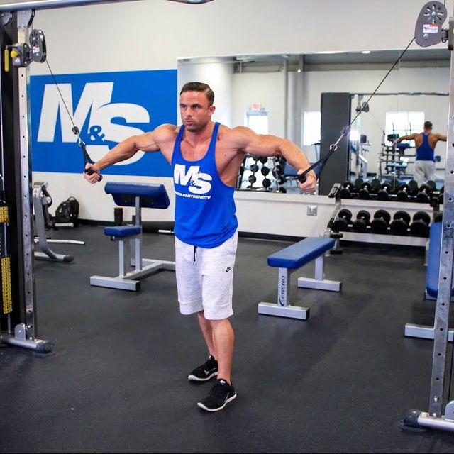 Cable Fly by Jesus Perez - Exercise How-to - Skimble