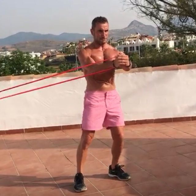 Palof Press With Band by Adele A. - Exercise How-to - Skimble