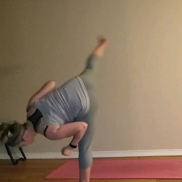 Windmill Kick by Bernadette C. - Exercise How-to - Skimble